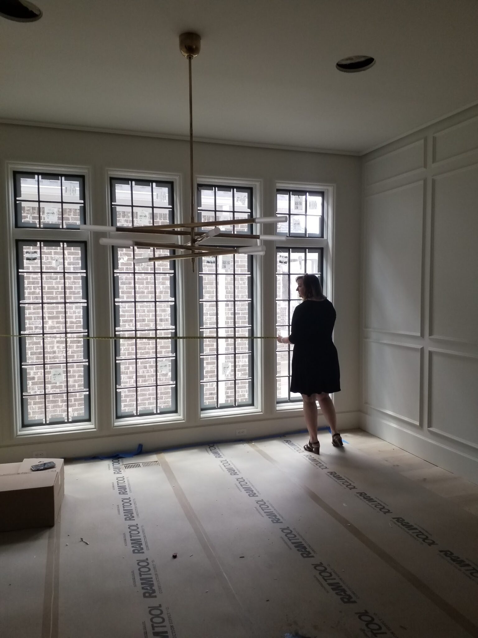 Window Treatment Measurements: 7 Tips Every Interior Designer Should ...